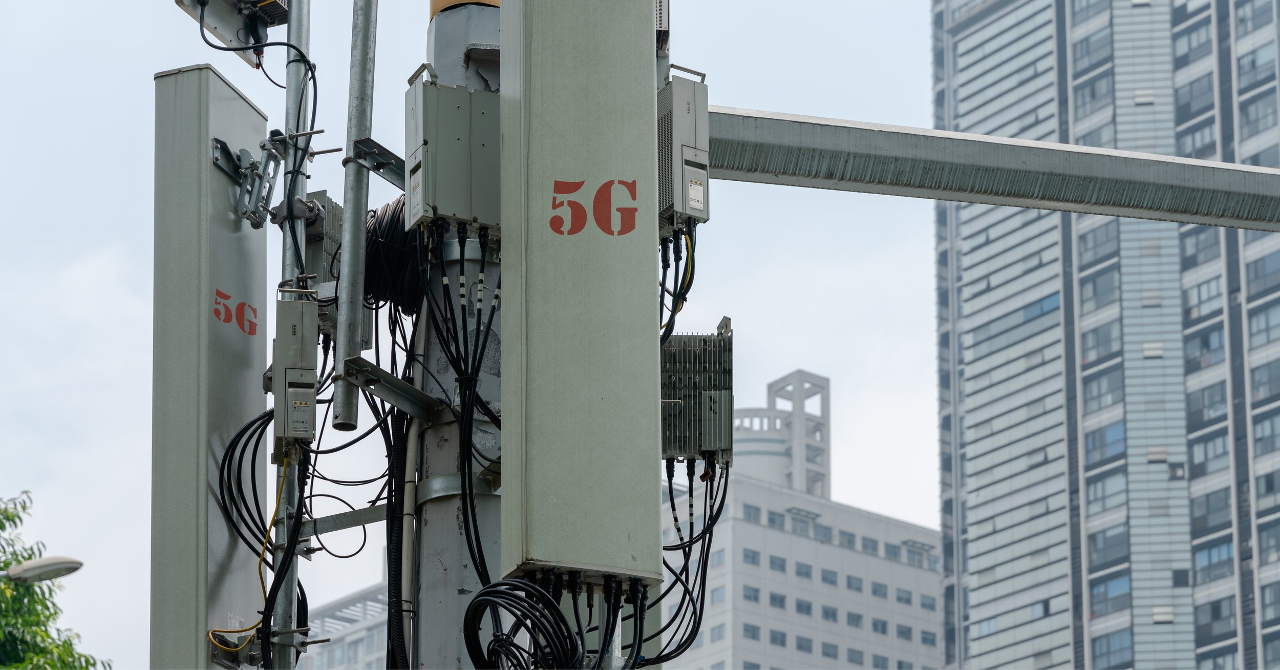 Which battery backup is best for 5G small cell node equipment?